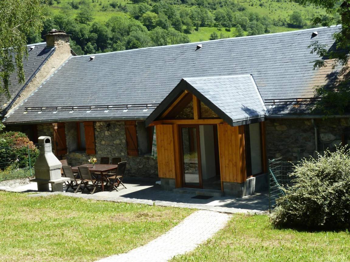 102 M² Gîte ∙ 3 Bedrooms ∙ 6 Guests - Pyrénées