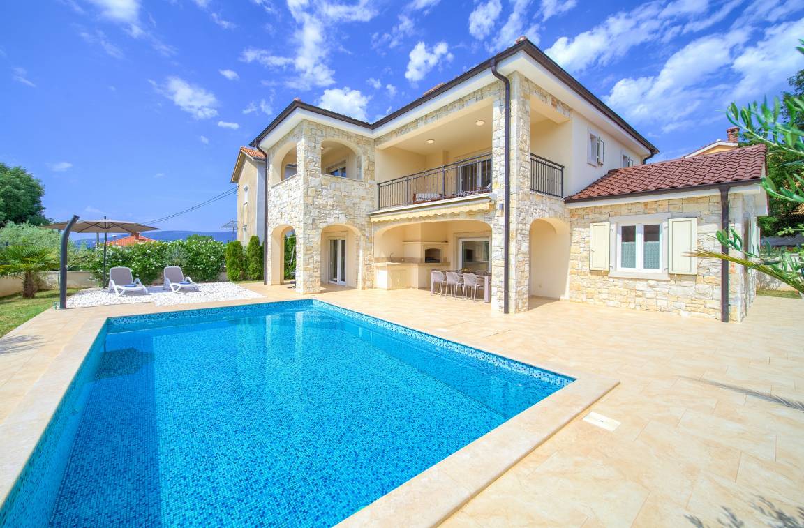 195 M² Villa ∙ 5 Chambres ∙ 12 Personnes - Krk