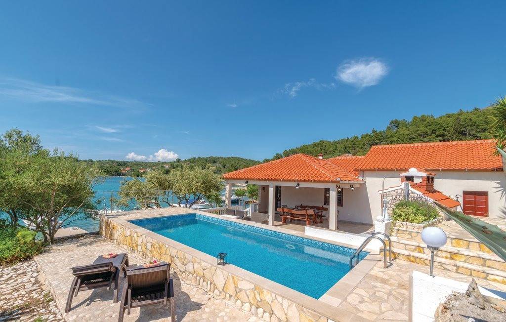 100 M² Villa ∙ 3 Schlafzimmer ∙ 4 Gäste - Vela Luka