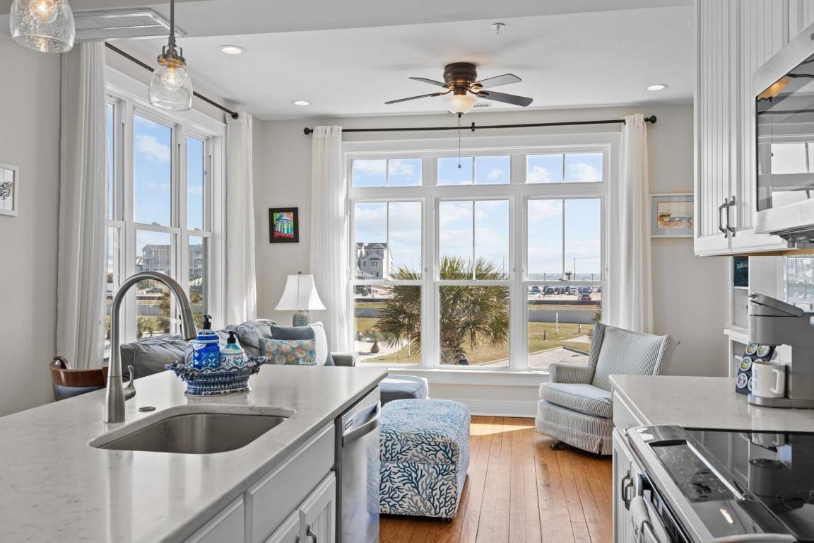 House ∙ 2 Bedrooms ∙ 6 Guests - Atlantic Beach, NC