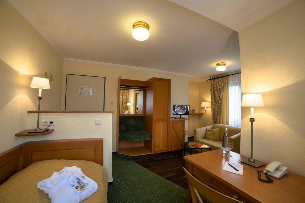 12 M² Hotel ∙ 1 Bedroom ∙ 1 Guest - Neuwied