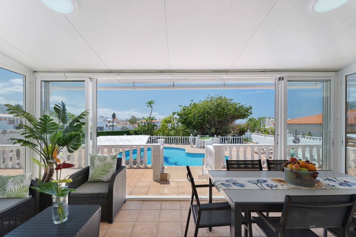 220 M² Villa ∙ 3 Schlafzimmer ∙ 6 Gäste - Adeje