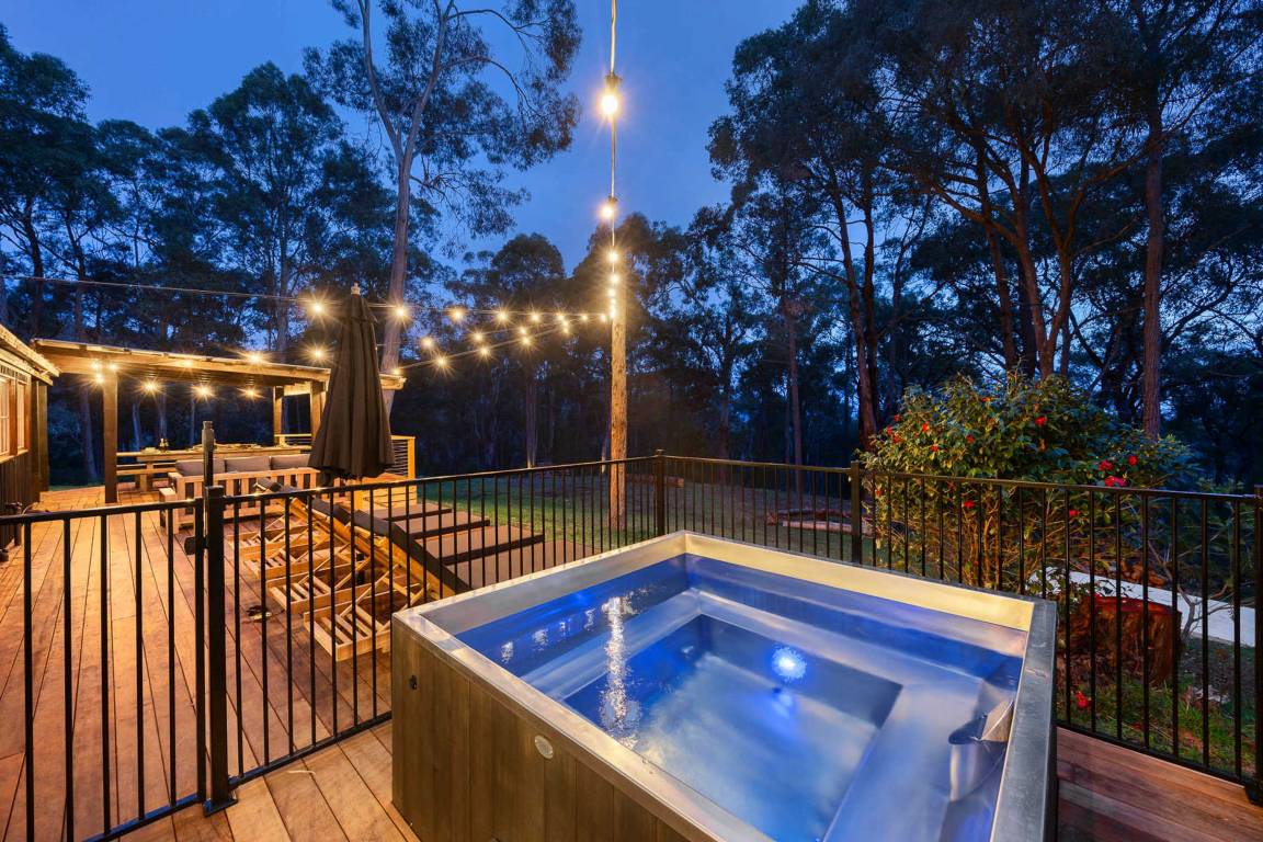 House ∙ 5 Bedrooms ∙ 15 Guests - Yarra Glen