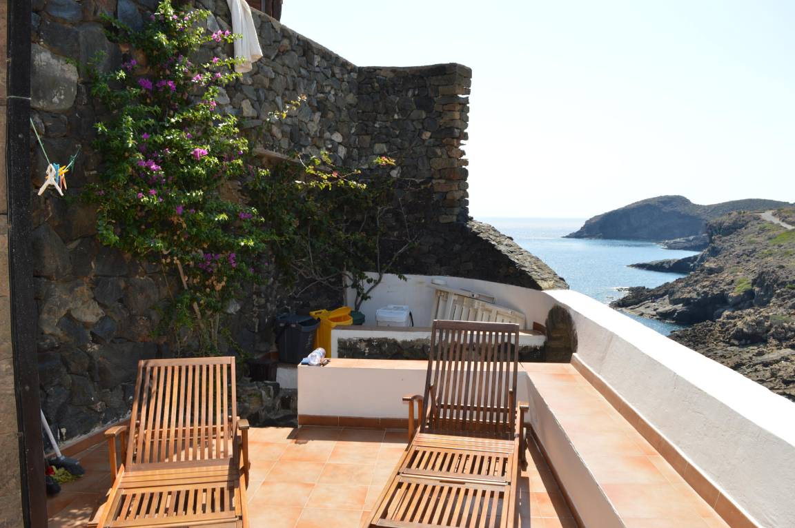 30 M² House ∙ 1 Bedroom ∙ 3 Guests - Pantelleria