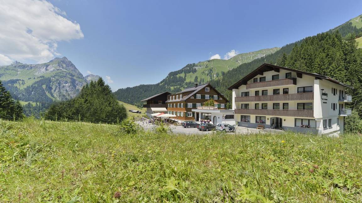 110 M² Apartment ∙ 3 Bedrooms ∙ 5 Guests - Vorarlberg