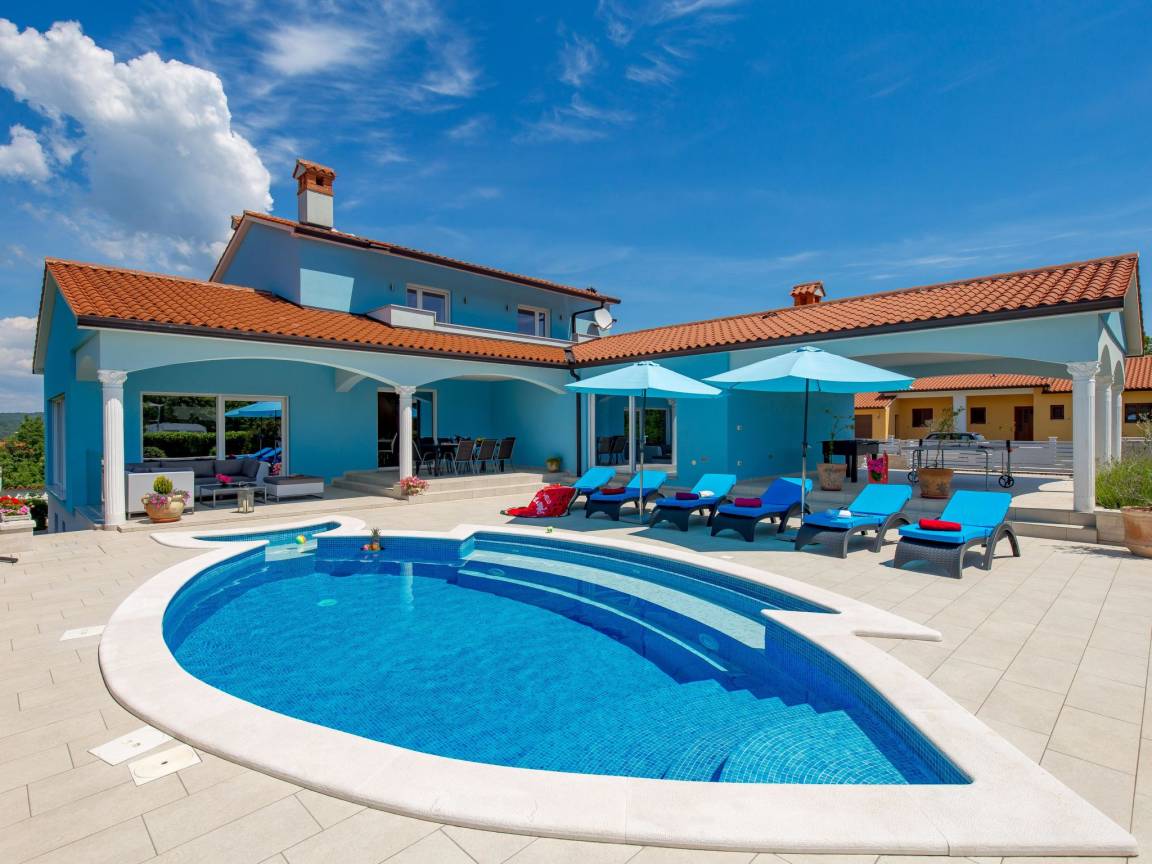 170 M² House ∙ 4 Bedrooms ∙ 8 Guests - Labin