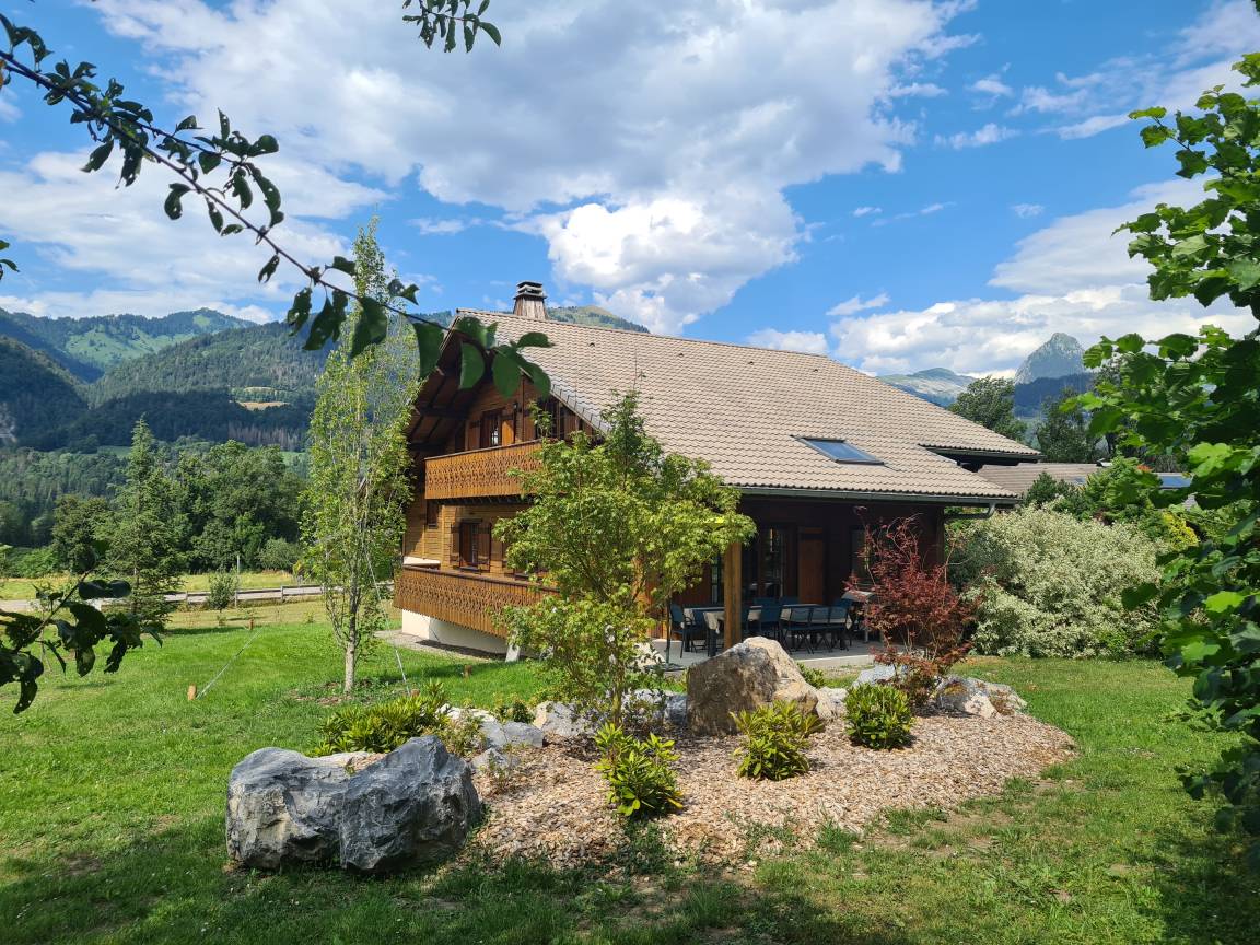 180 M² Chalet ∙ 5 Chambres ∙ 12 Personnes - Taninges