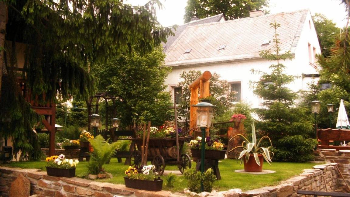 20 M² Hotel ∙ 1 Bedroom ∙ 3 Guests - Annaberg-Buchholz