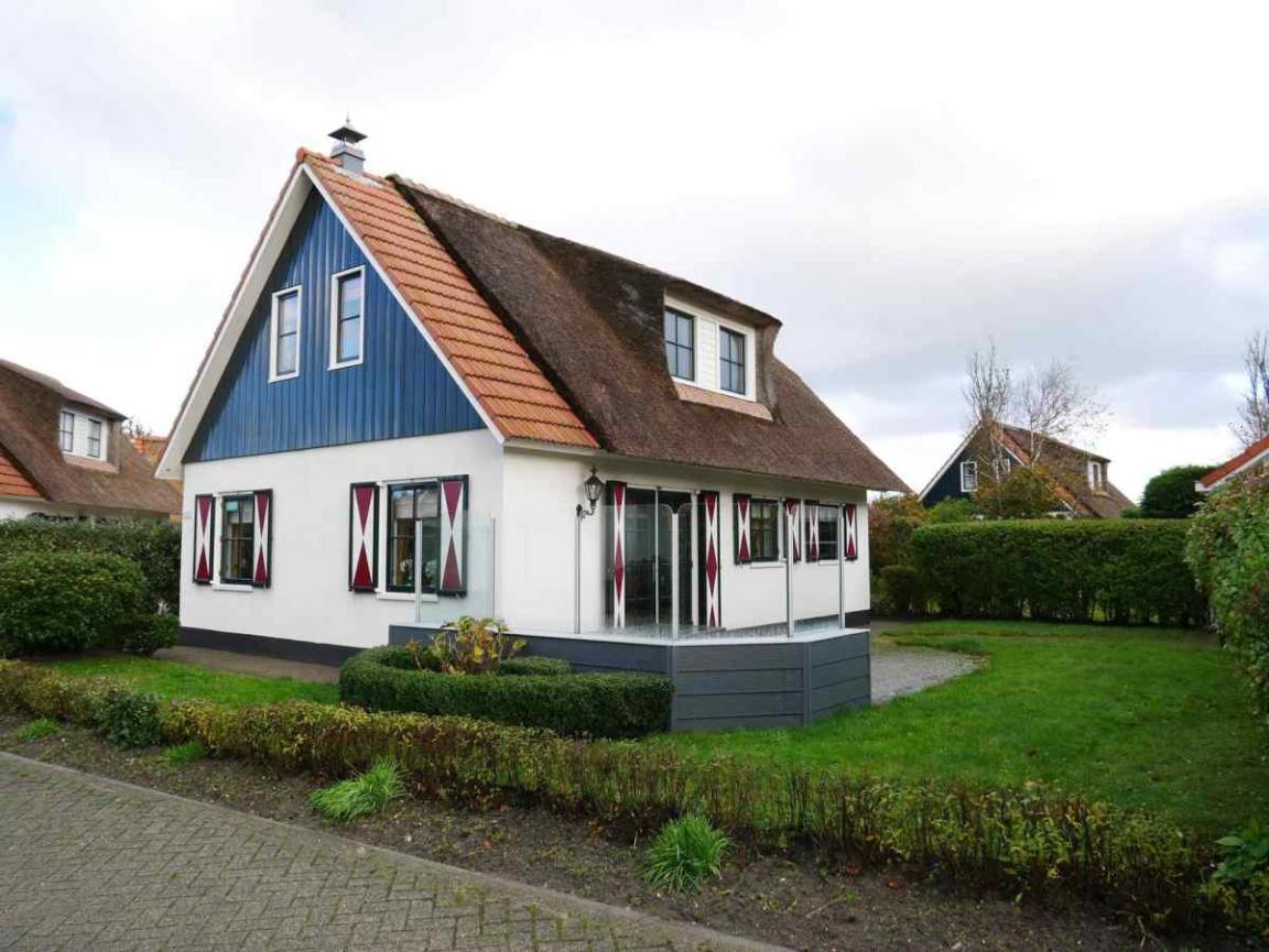 110 M² House ∙ 2 Bedrooms ∙ 5 Guests - Breezand