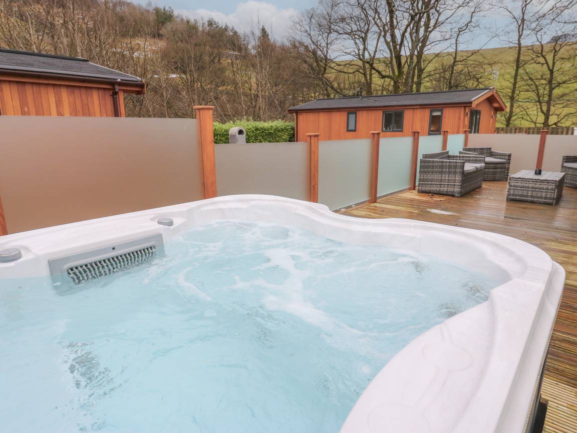Cottage ∙ 2 Bedrooms ∙ 4 Guests - Glossop