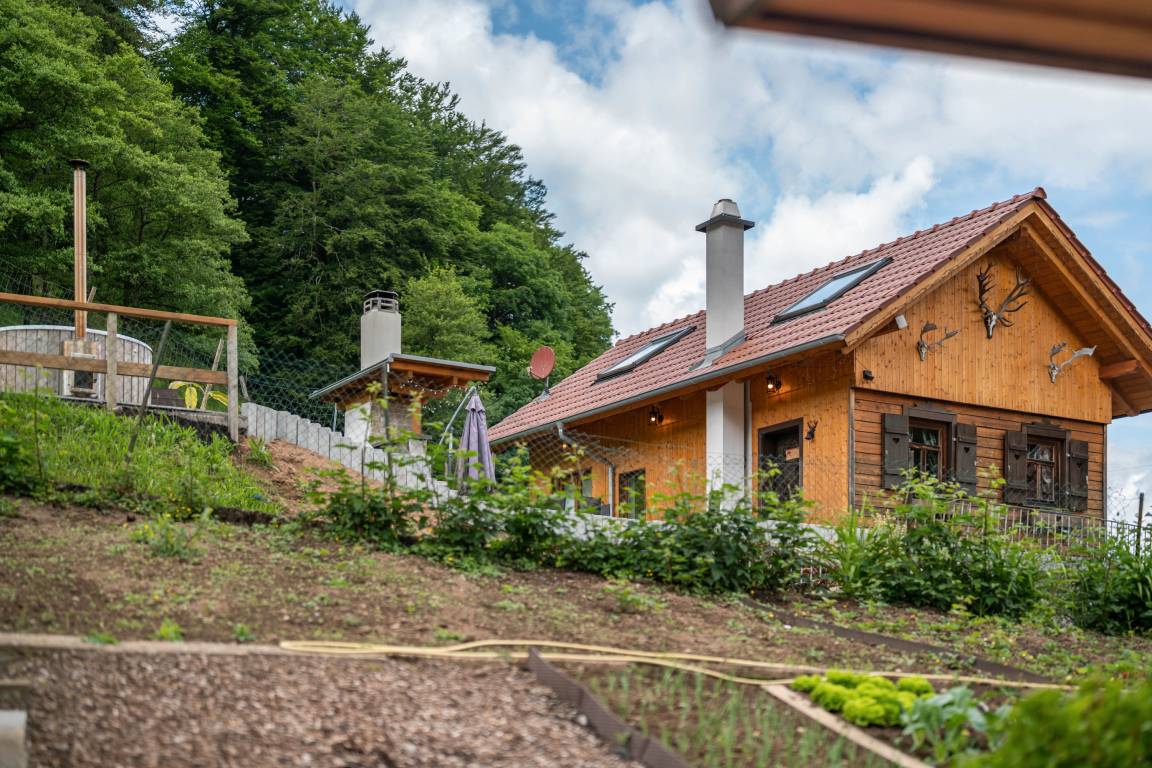 65 M² Ferienhaus ∙ 2 Schlafzimmer ∙ 6 Gäste - Hornberg