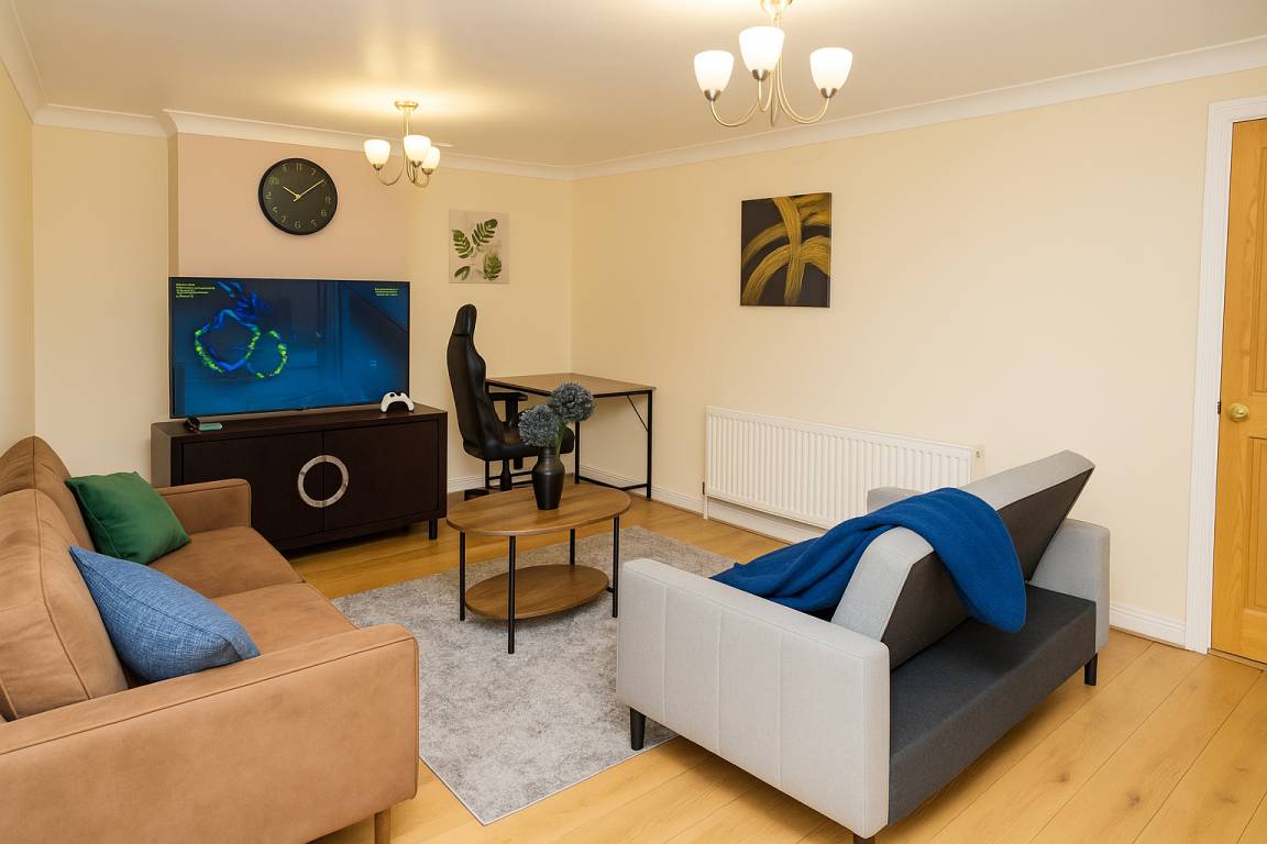 90 M² House ∙ 3 Bedrooms ∙ 10 Guests - Isle of Sheppey