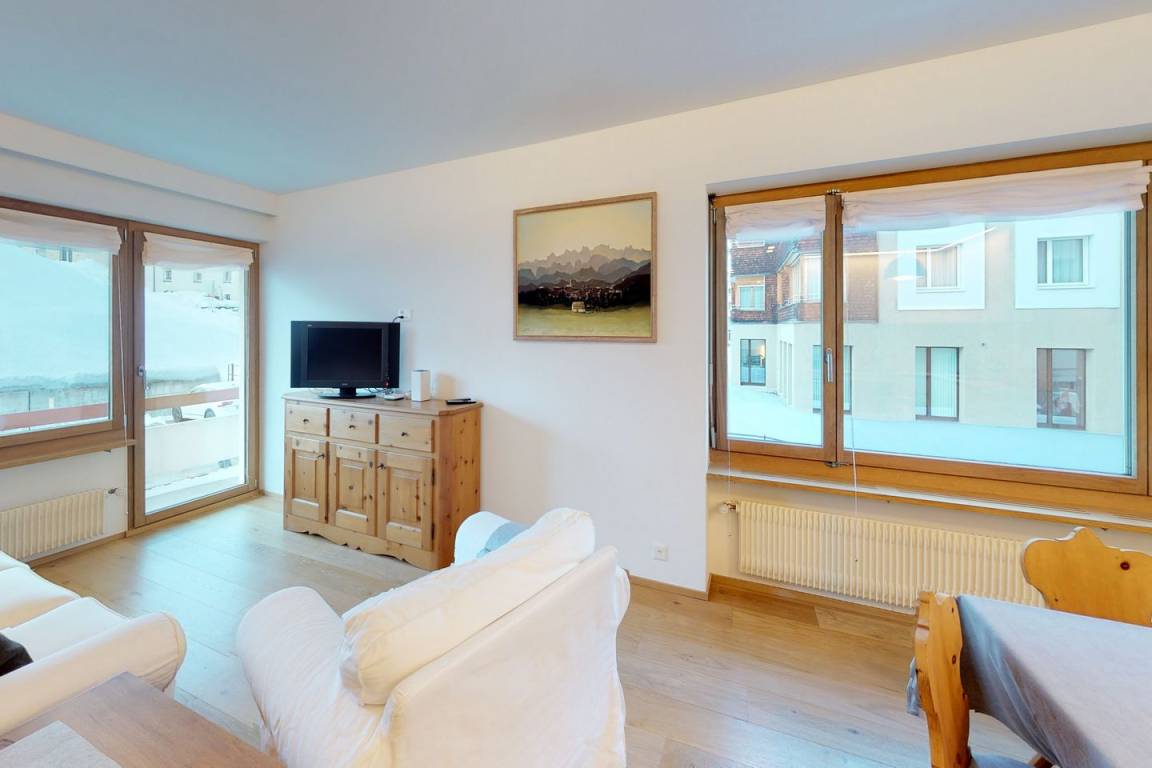 70 M² Apartment ∙ 2 Bedrooms ∙ 4 Guests - Silvaplana