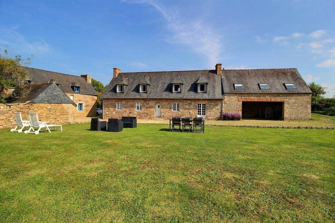 134 M² Gîte ∙ 4 Chambres ∙ 8 Personnes - Lannion
