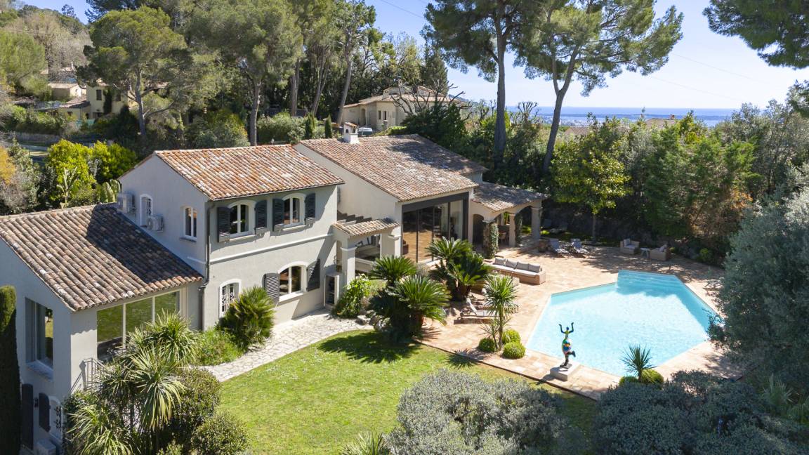 430 M² Villa ∙ 5 Bedrooms ∙ 10 Guests - Mougins