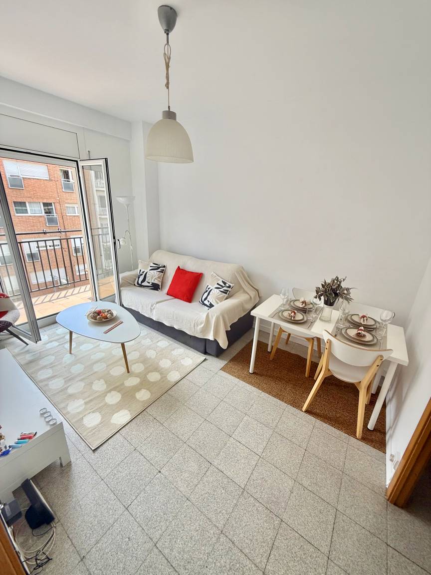 Apartamento ∙ 3 Habitaciones ∙ 8 Huéspedes - La Llagosta