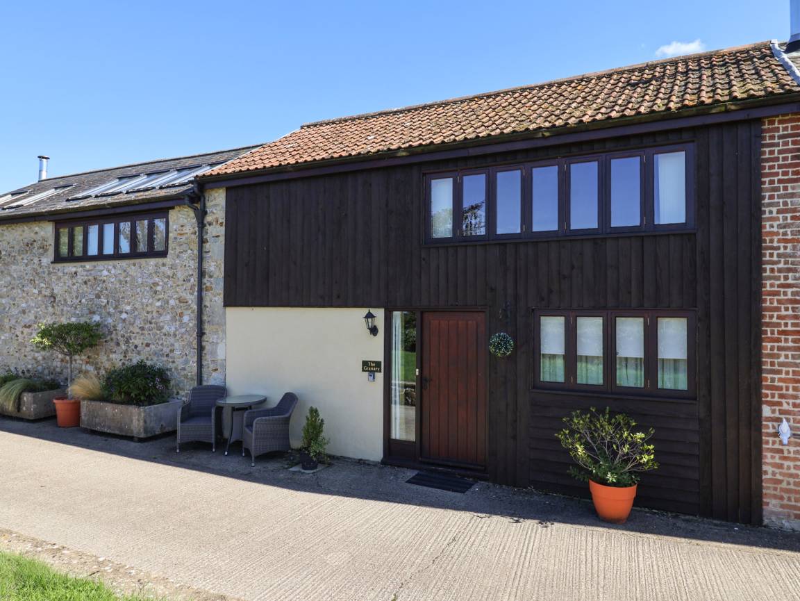 Cottage ∙ 2 Bedrooms ∙ 3 Guests - Axminster
