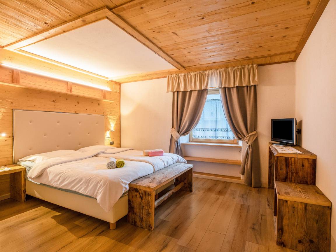 80 M² Ferienwohnung ∙ 2 Schlafzimmer ∙ 4 Gäste - Canazei