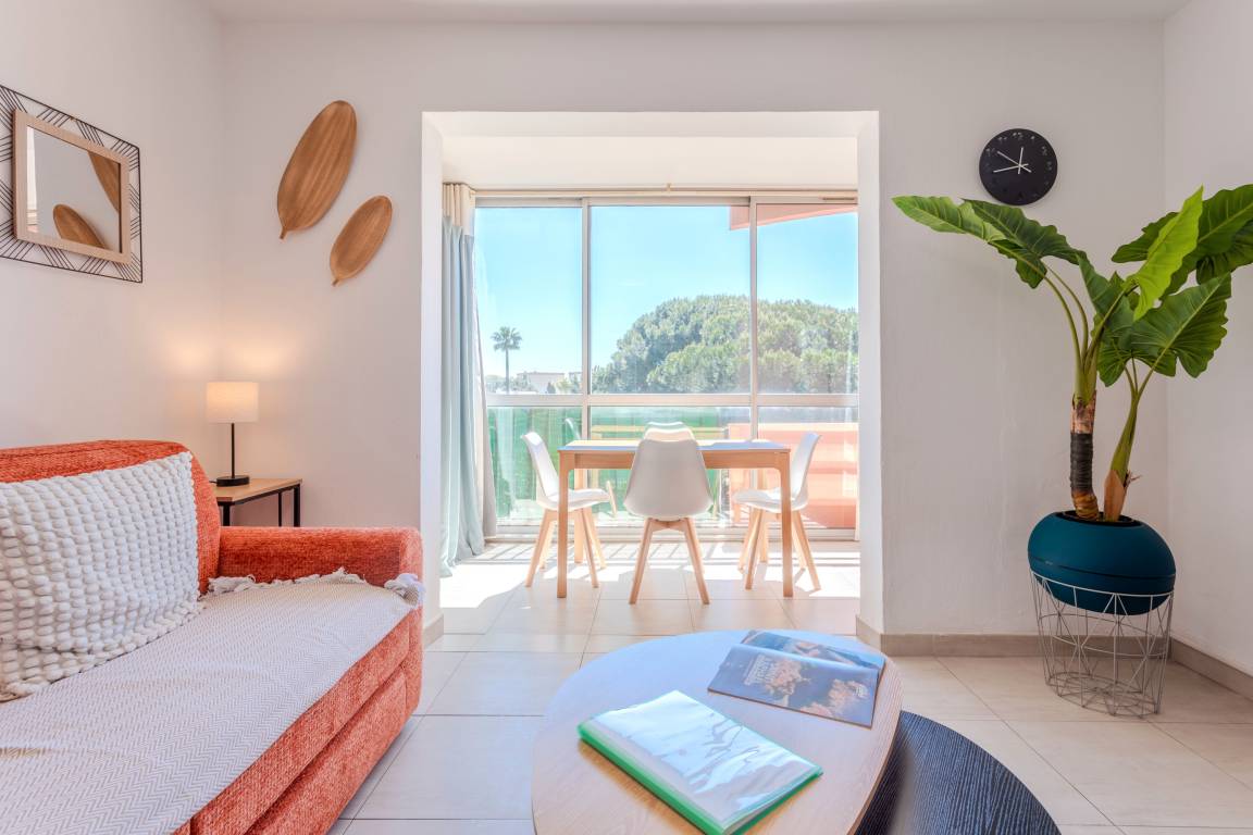27 M² Appartement ∙ 1 Slaapkamer ∙ 2 Gasten - Fréjus