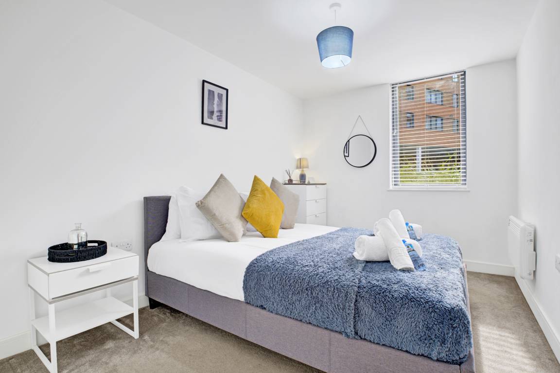 75 M² Apartment ∙ 2 Bedrooms ∙ 5 Guests - Small Heath - Birmingham 