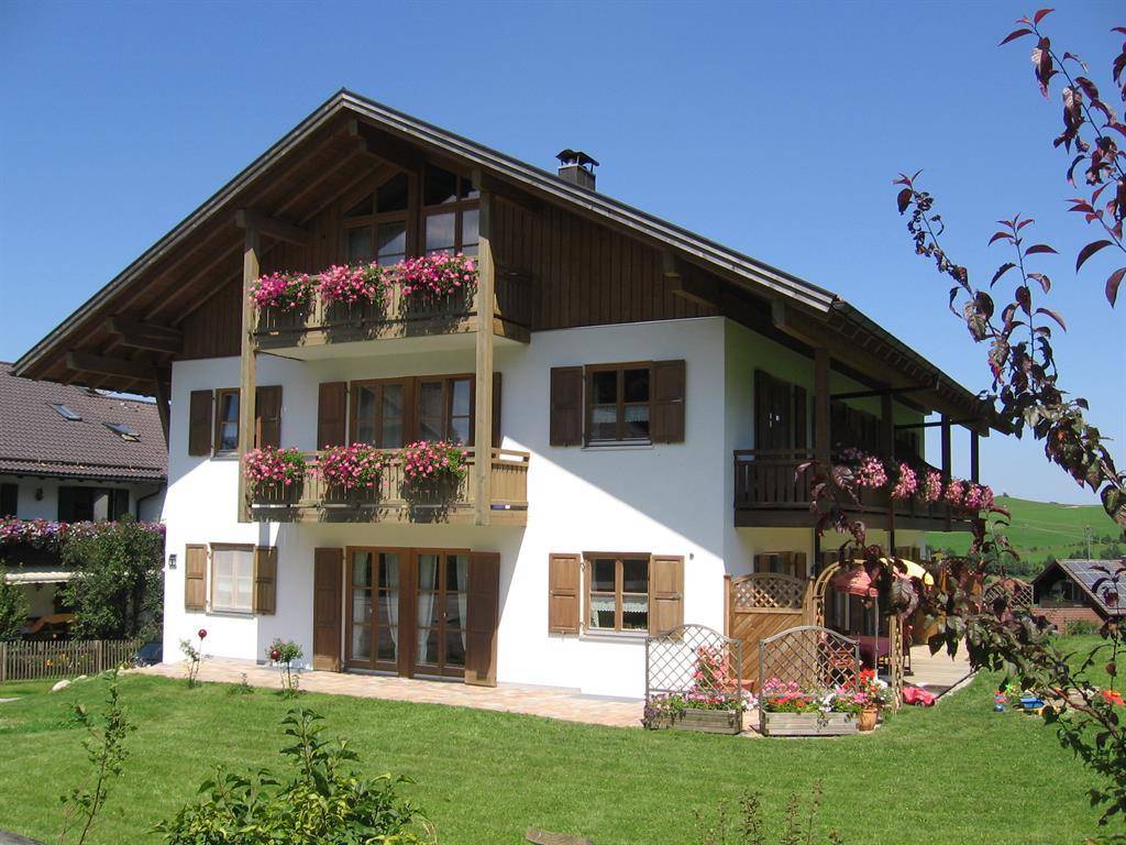 50 M² Ferienwohnung ∙ 1 Schlafzimmer ∙ 2 Gäste - Bad Kohlgrub