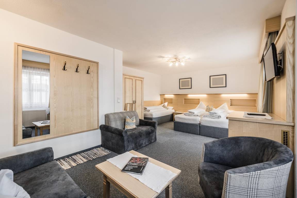 35 M² Hotel ∙ 1 Bedroom ∙ 4 Guests - Hochgurgl