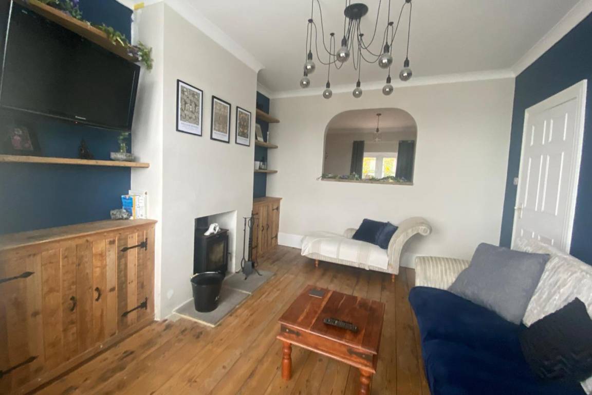 100 M² Apartment ∙ 2 Bedrooms ∙ 4 Guests - Steyning