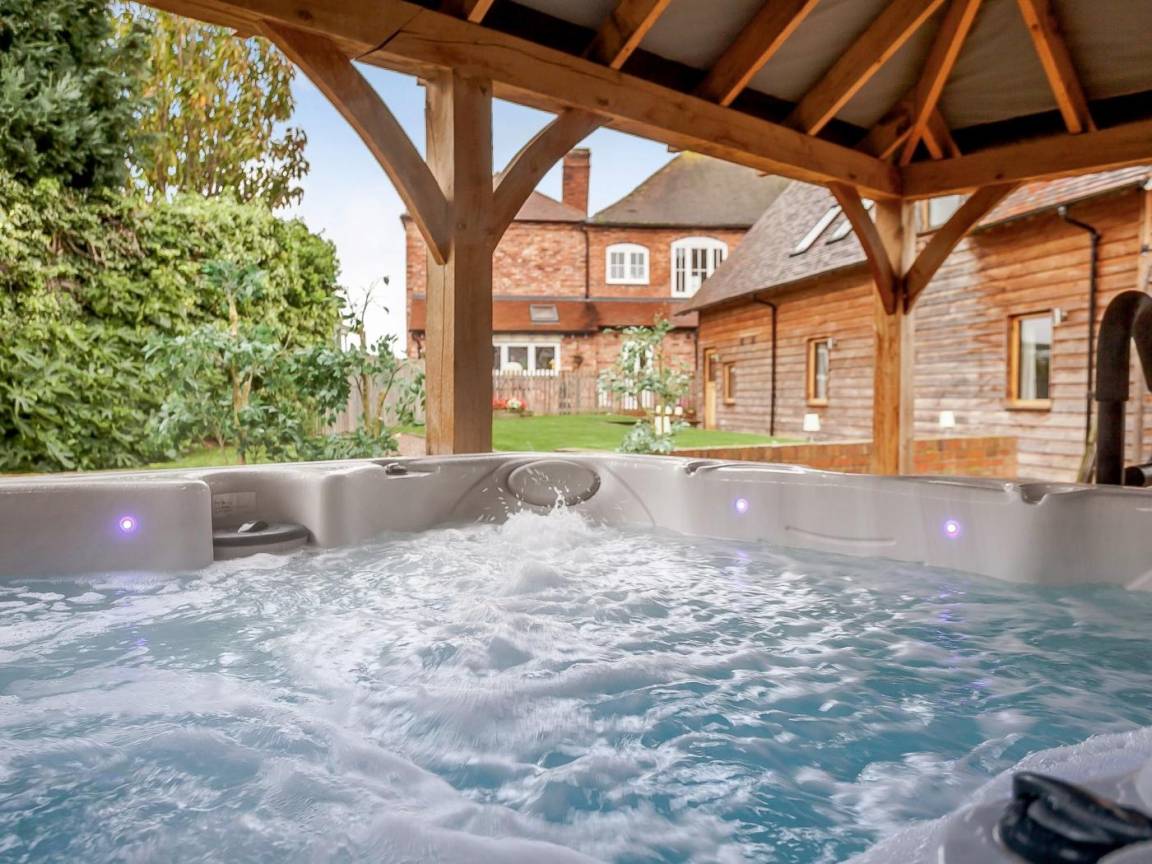 Cottage ∙ 3 Bedrooms ∙ 6 Guests - Cotswolds