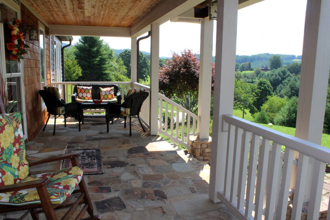 336 M² House ∙ 4 Bedrooms ∙ 10 Guests - New River State Park, Laurel Springs