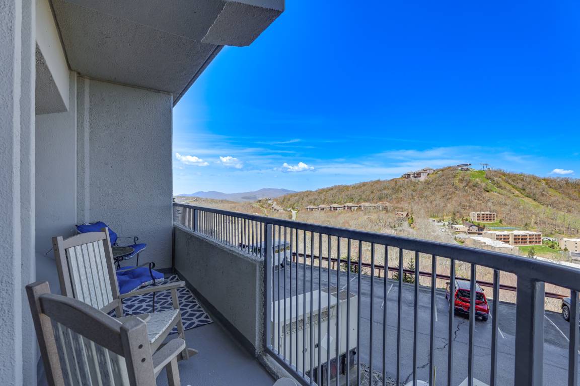 92 M² Apartment ∙ 2 Bedrooms ∙ 8 Guests - Banner Elk, NC