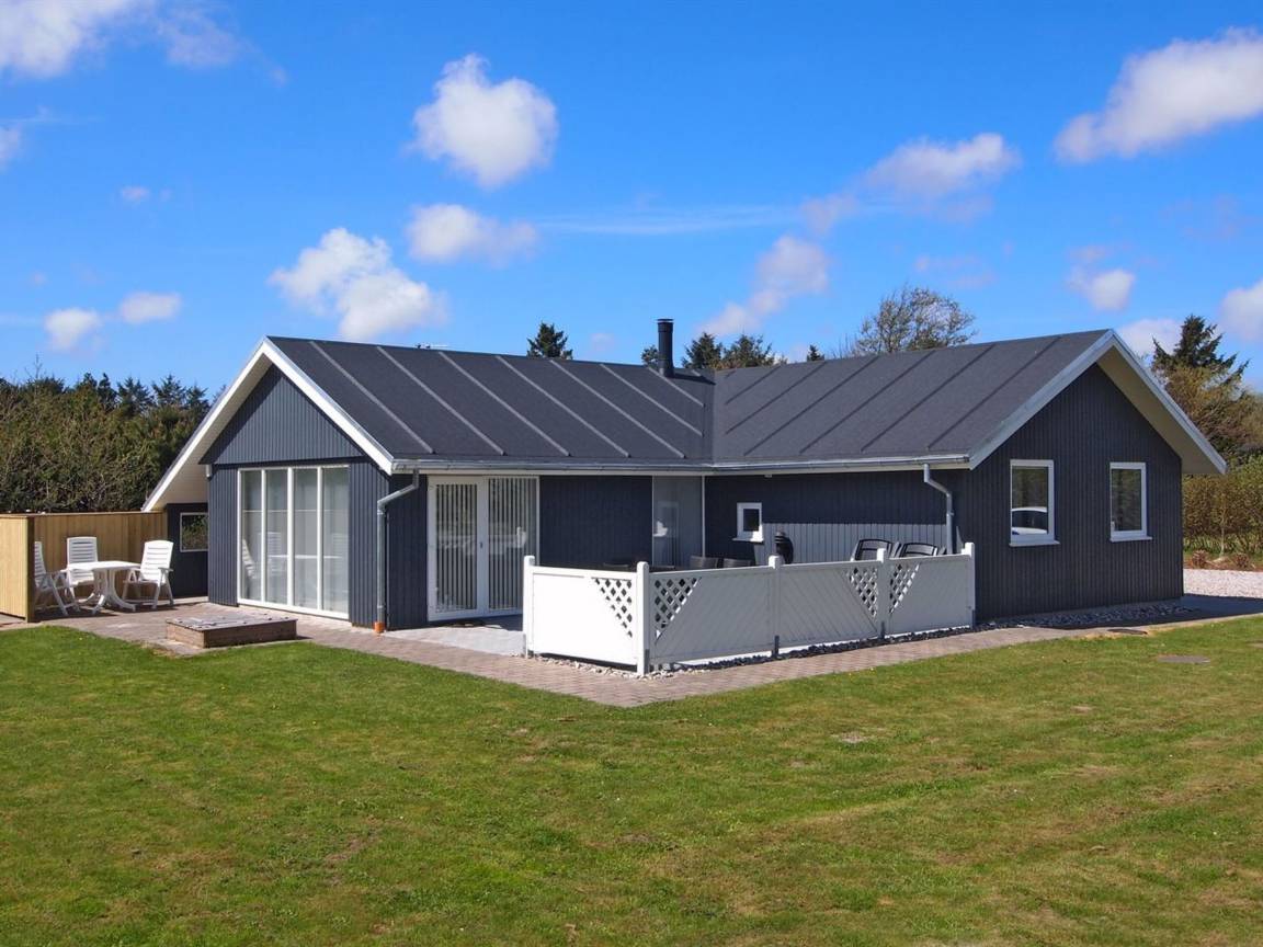 105 M² Ferienhaus ∙ 1 Schlafzimmer ∙ 6 Gäste - Blåvand