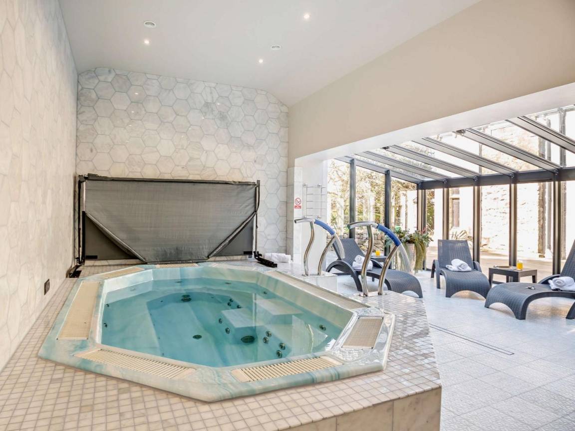 Cottage ∙ 9 Bedrooms ∙ 18 Guests - Harlech