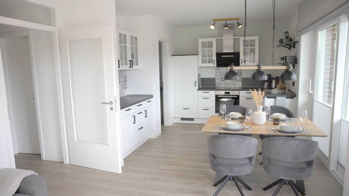 82 M² Apartment ∙ 2 Bedrooms ∙ 4 Guests - Wilhelmshaven