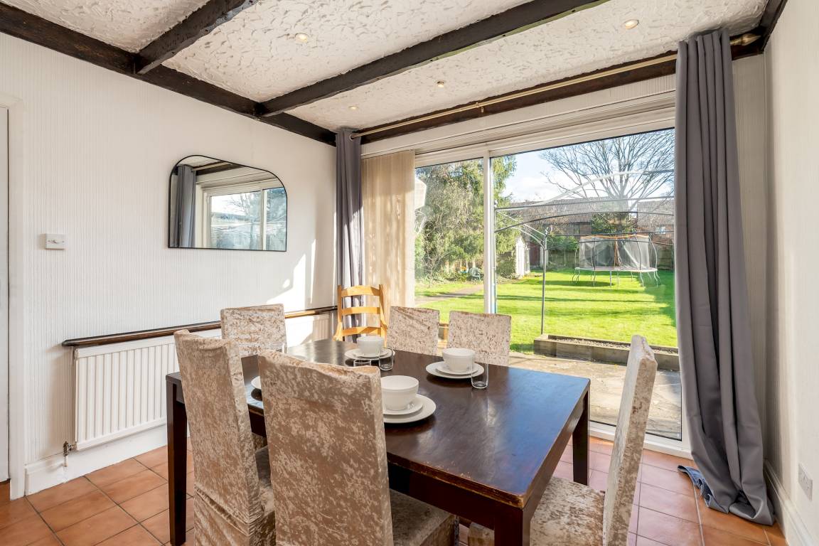 186 M² Maison De Vacances ∙ 5 Chambres ∙ 10 Personnes - Saint Albans
