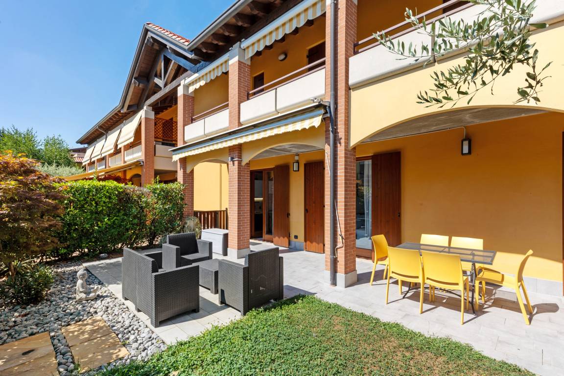 51 M² Apartamento ∙ 2 Habitaciones ∙ 2 Huéspedes - Sirmione