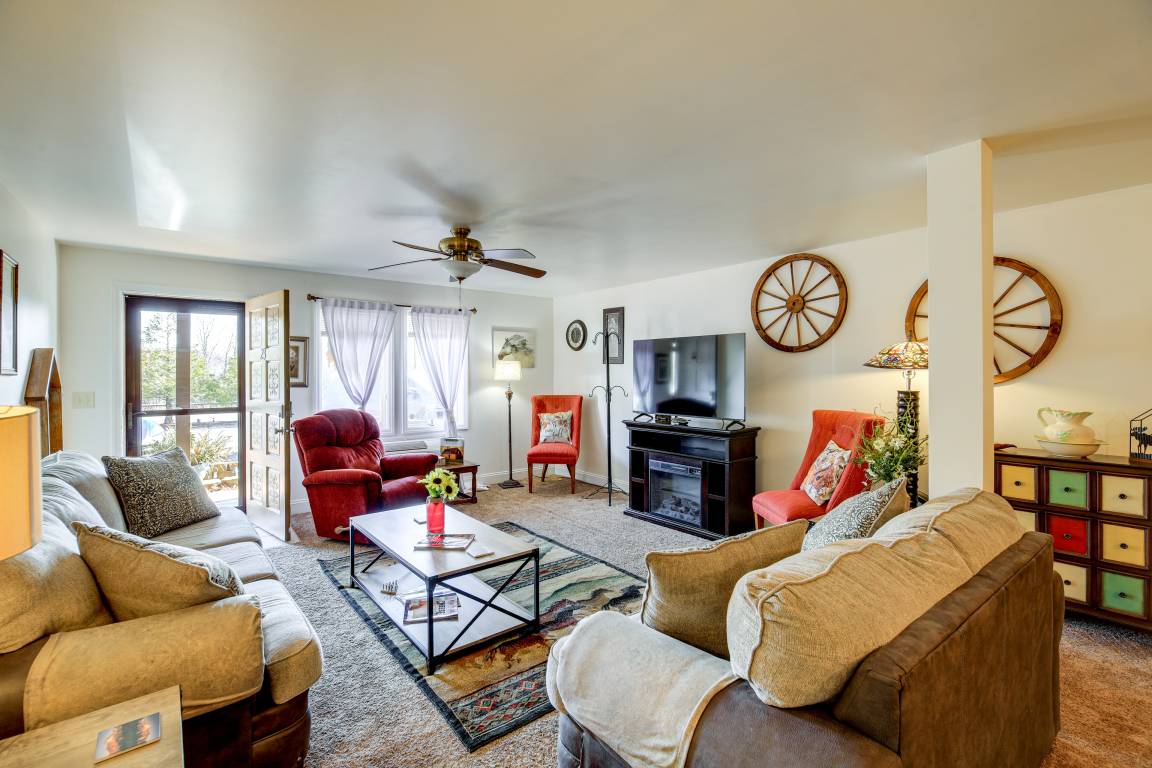 89 M² Huoneisto ∙ 2 Makuuhuonetta ∙ 5 Vierasta - Hillsville, VA