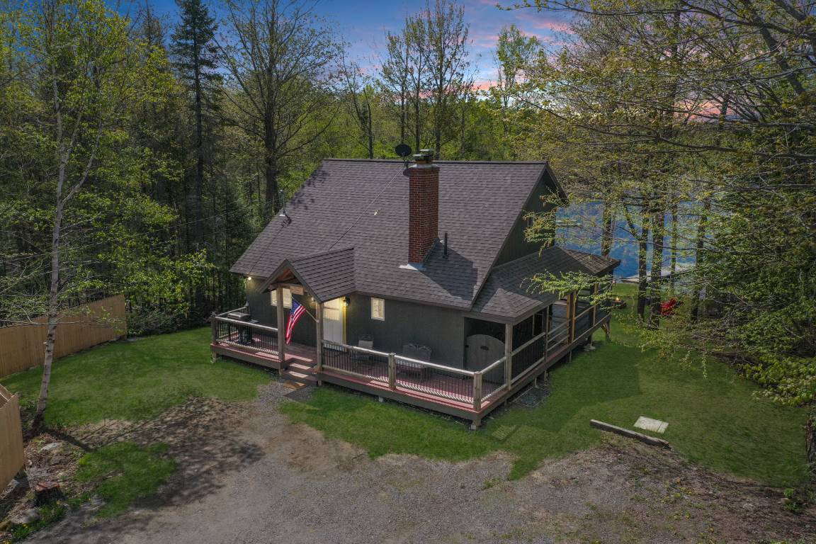 Cottage ∙ 4 Bedrooms ∙ 8 Guests - Travelers Rest, SC