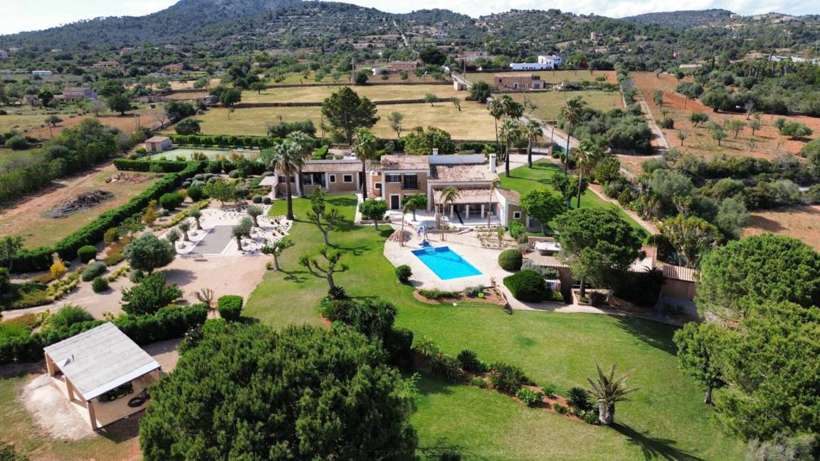 380 M² Huis ∙ 6 Slaapkamers ∙ 12 Gasten - Porto Cristo