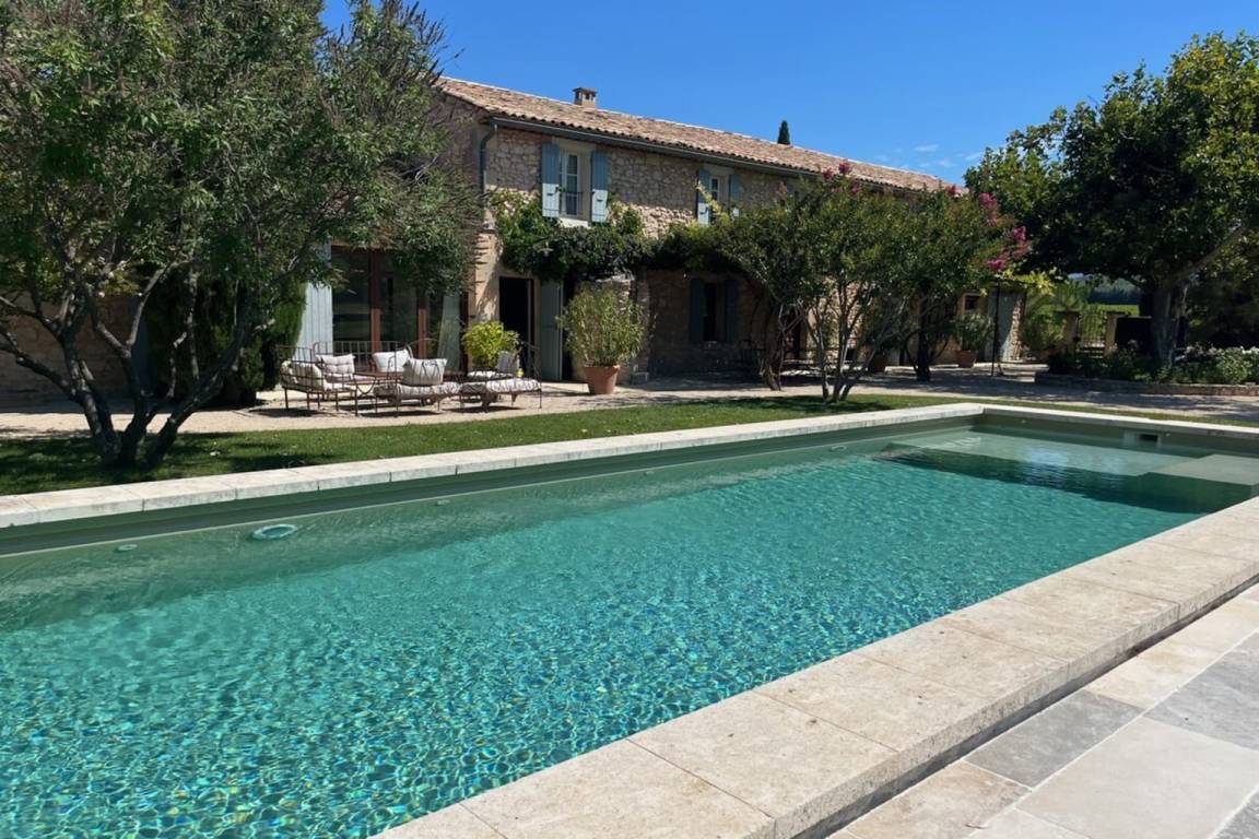 320 M² Maison De Vacances ∙ 6 Chambres ∙ 14 Personnes - Saint-Saturnin-lès-Apt