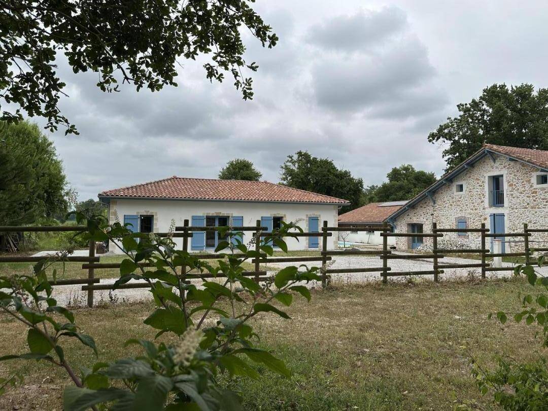 102 M² Gîte ∙ 3 Chambres ∙ 6 Personnes - Mont-de-Marsan