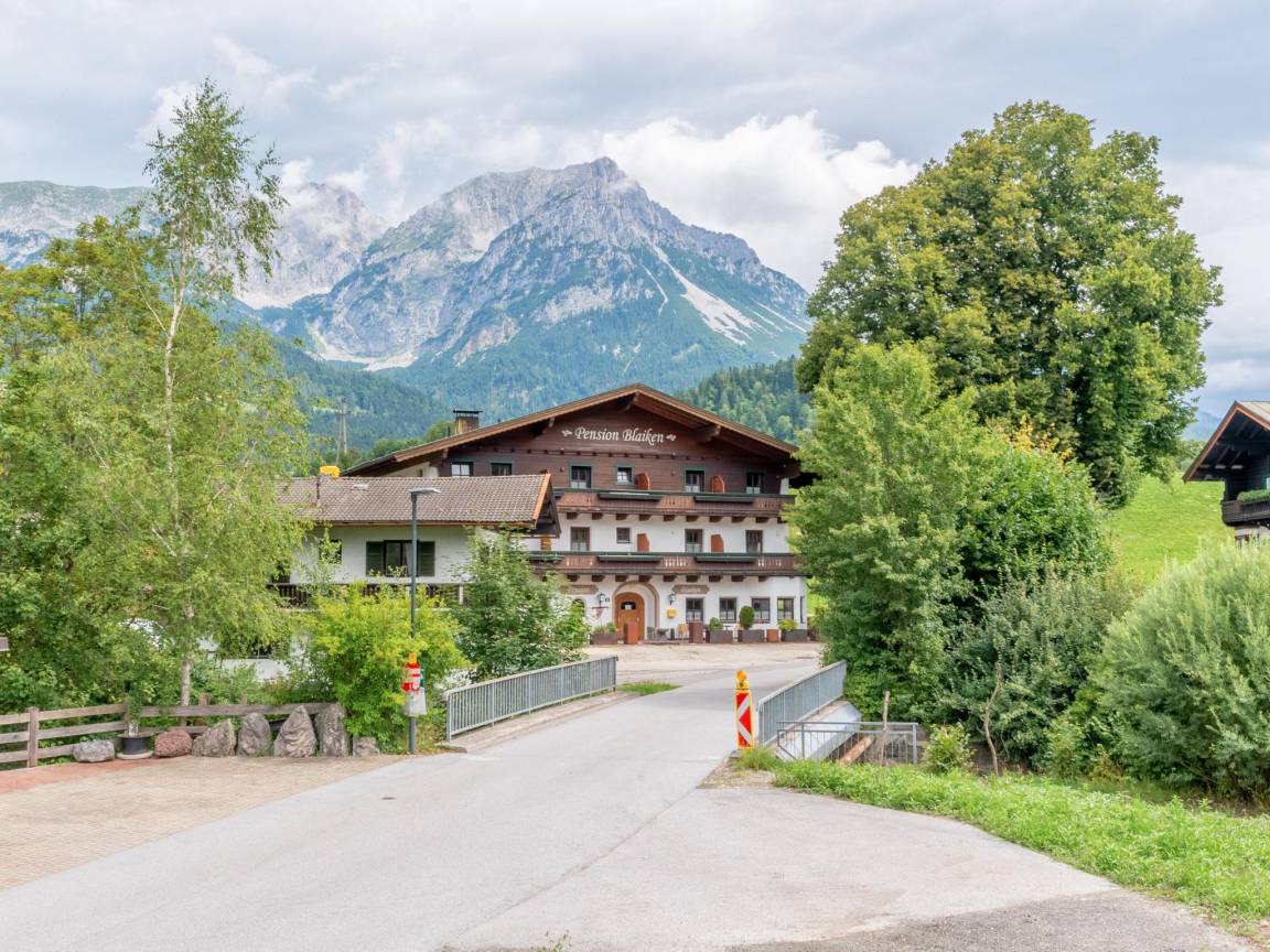 600 M² Ferienhaus ∙ 8 Schlafzimmer ∙ 18 Gäste - Kufstein