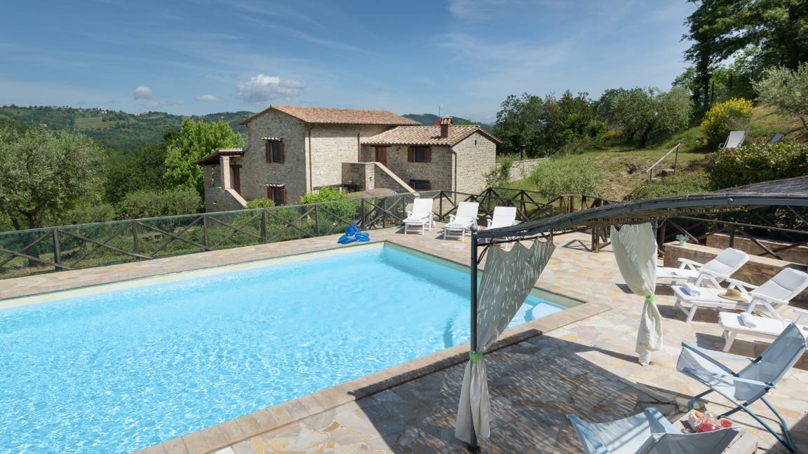 270 M² Villa ∙ 6 Bedrooms ∙ 12 Guests - Perugia