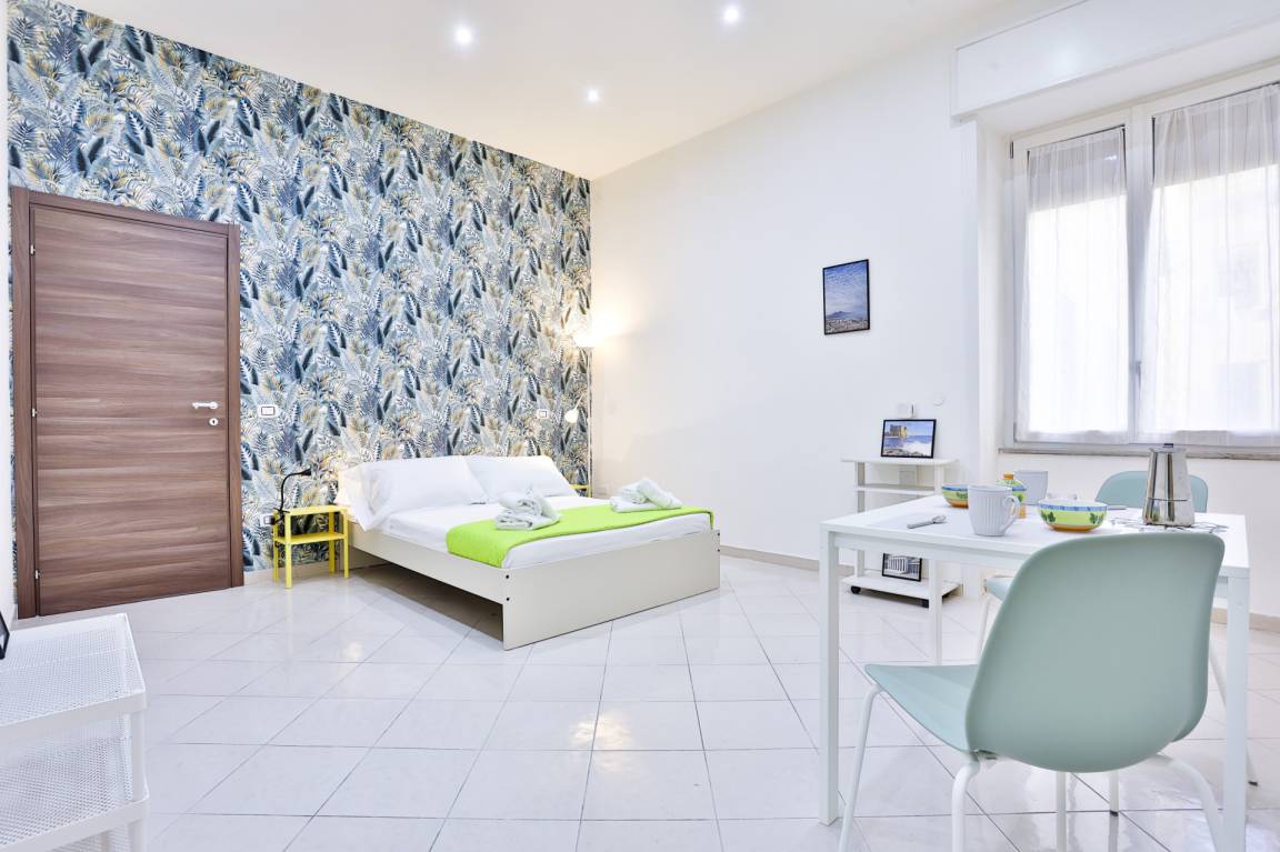 35 M² Studio Flat ∙ 1 Bedroom ∙ 2 Guests - Naples, Italie