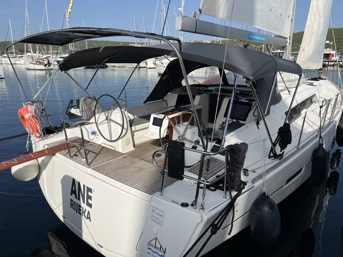 14 M² Hausboot ∙ 4 Schlafzimmer ∙ 8 Gäste - Krk