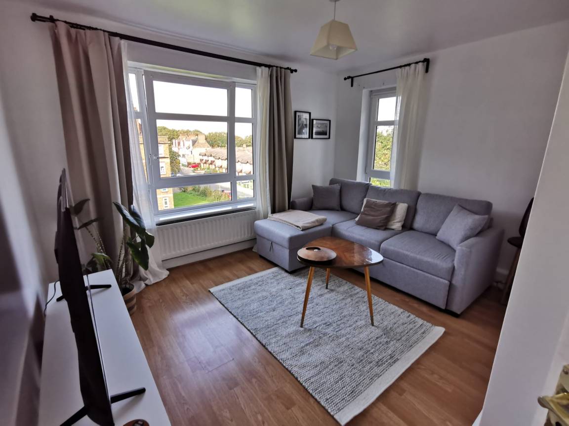 70 M² Apartment ∙ 2 Bedrooms ∙ 3 Guests - Stratford