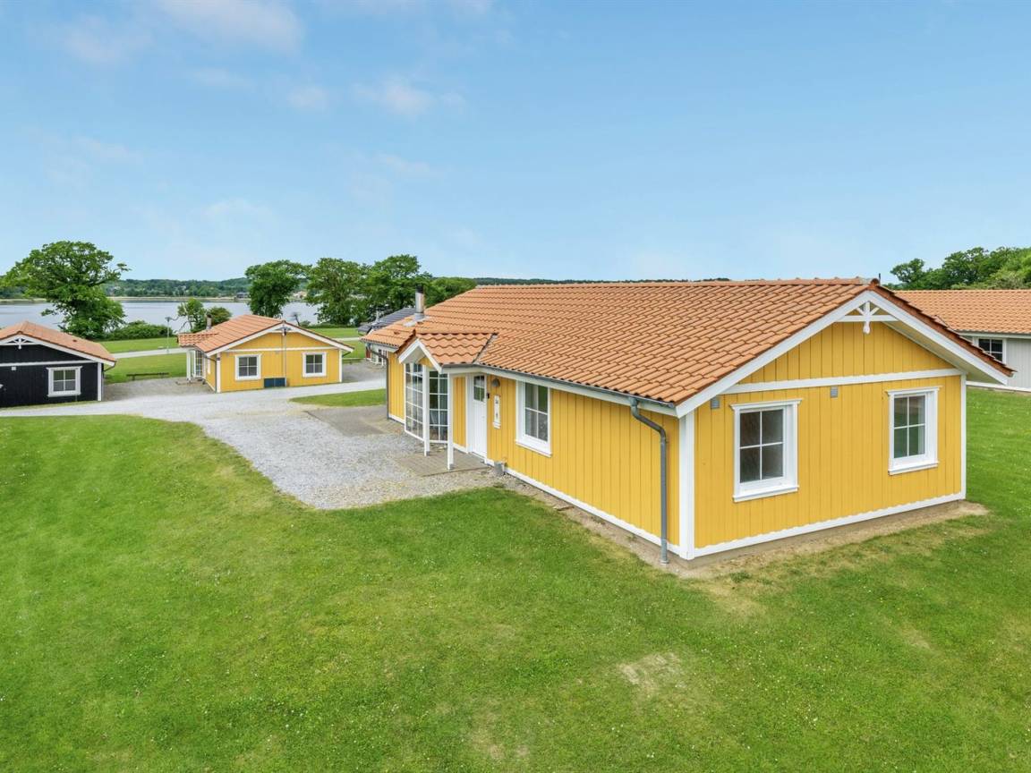 98 M² Apartment ∙ 4 Bedrooms ∙ 8 Guests - Sønderborg