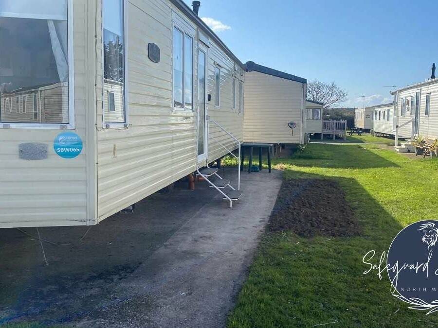 Cottage ∙ 4 Bedrooms ∙ 8 Guests - Rhyl