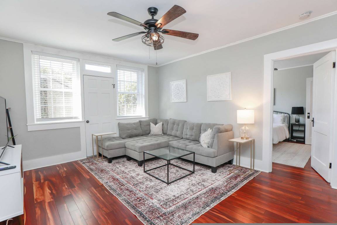 Apartment ∙ 2 Bedrooms ∙ 4 Guests - Portsmouth, VA