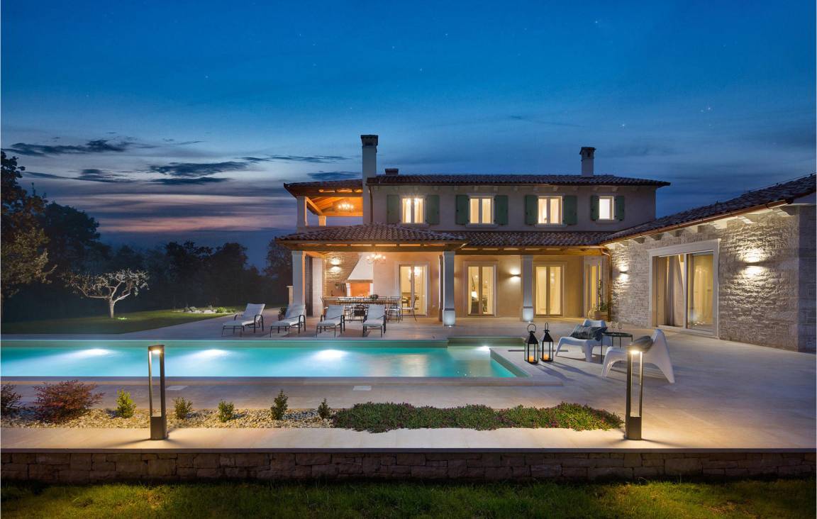 350 M² House ∙ 4 Bedrooms ∙ 8 Guests - Motovun