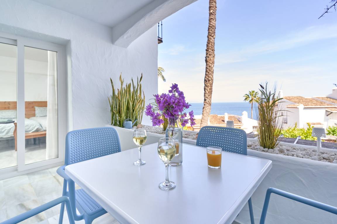 75 M² Apartamento ∙ 2 Habitaciones ∙ 4 Huéspedes - Almuñécar